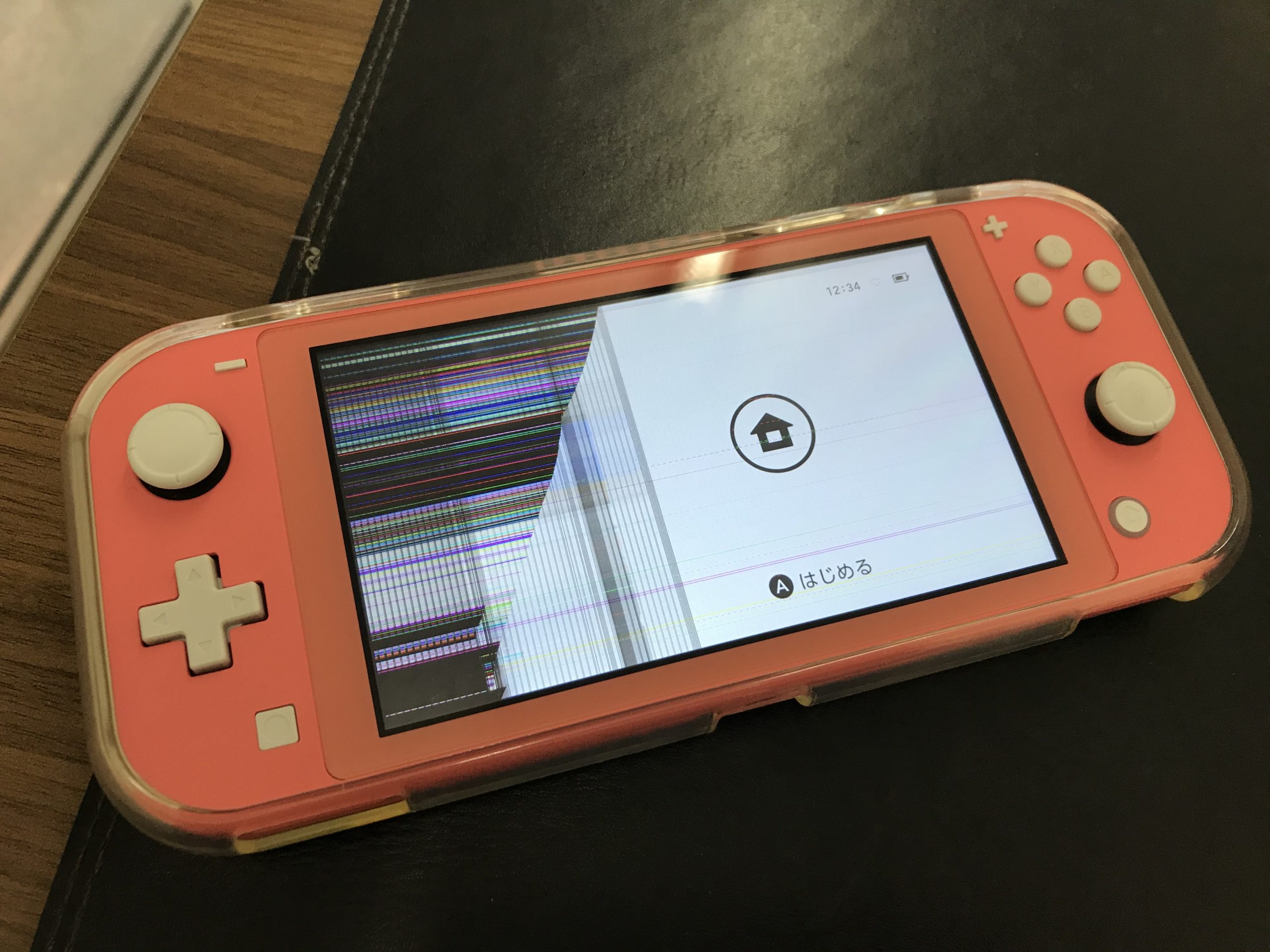 北九州市より任天堂SwitchLiteの液晶不具合 | iPhone・iPad修理 ジーニー小倉店（北九州）【総務省登録修理業者】